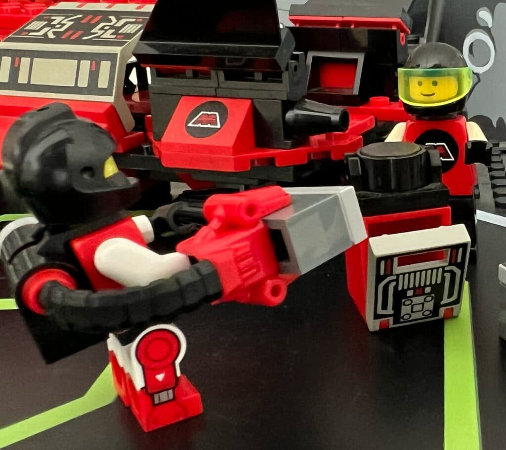 First Official LEGO Minifigure Exoskeleton Opinions & Editorials ...