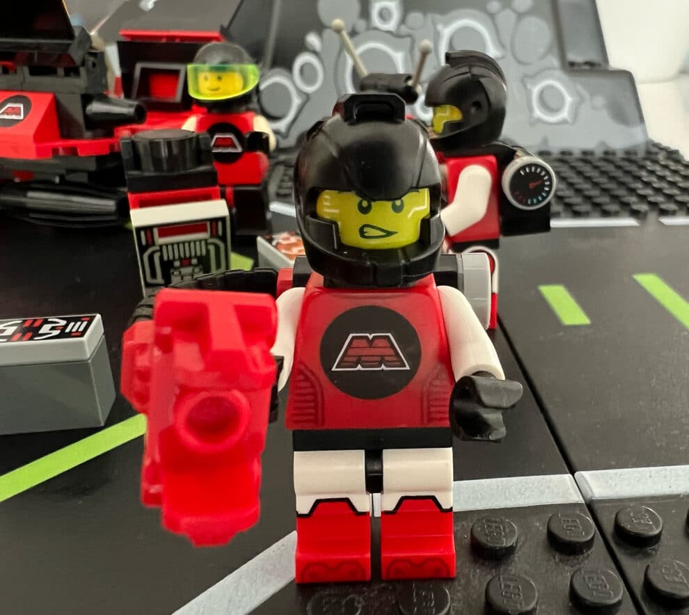 First Official LEGO Minifigure Exoskeleton Opinions & Editorials ...